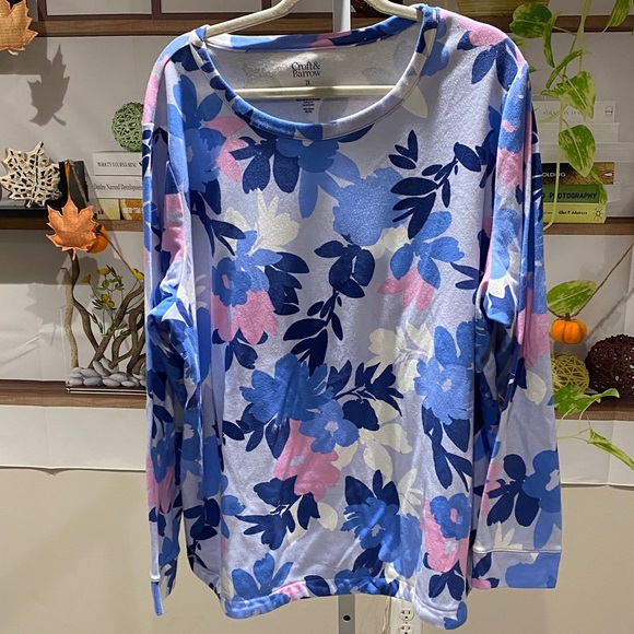 croft & barrow | Tops | Croft Barrow Long Sleeve Floral Top Blue And ...